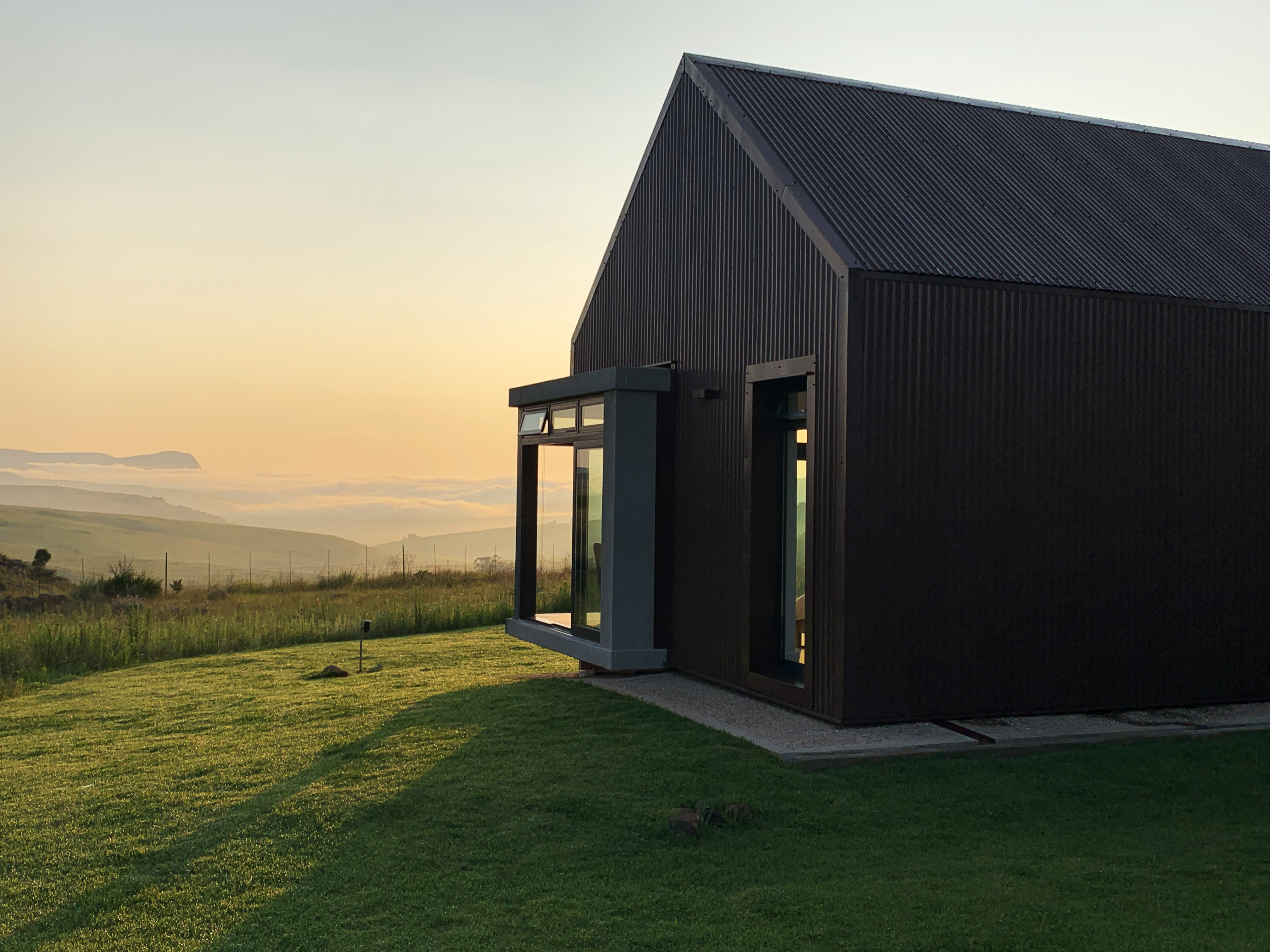 GALLERY – Outcrop Country House